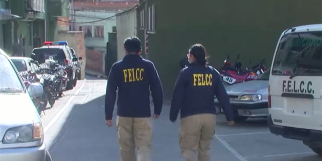 La Felcc arresta a un abogado por estafar $us 1.700 dólares por un ...