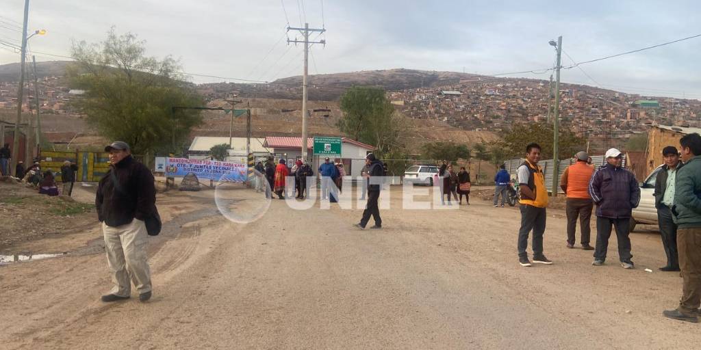 Cochabamba: Levantan bloqueo en el botadero de K’ara K’ara tras acuerdo ... Cochabamba: Levantan bloqueo en el botadero de K’ara K’ara tras acuerdo ...