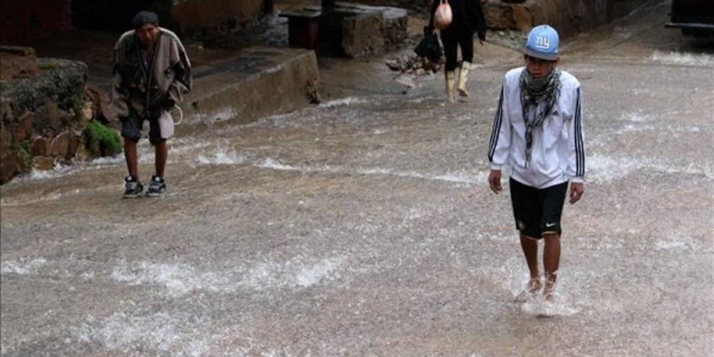 Suben a 300.000 los evacuados por las inundaciones en Paraguay, según ...