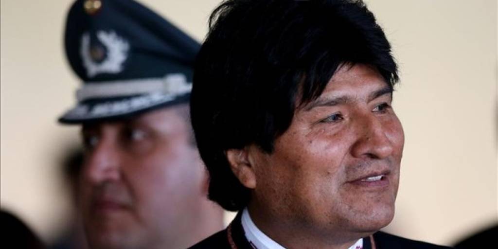 Evo Morales anuncia que se legalizará coca del Chapare en su próximo ...
