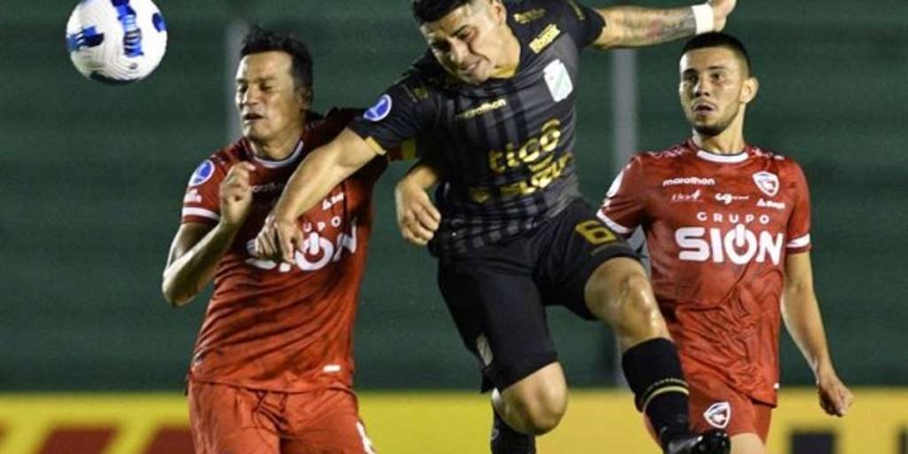Oriente Petrolero y Royal Pari se enfrentan en busca del pase a la fase ...