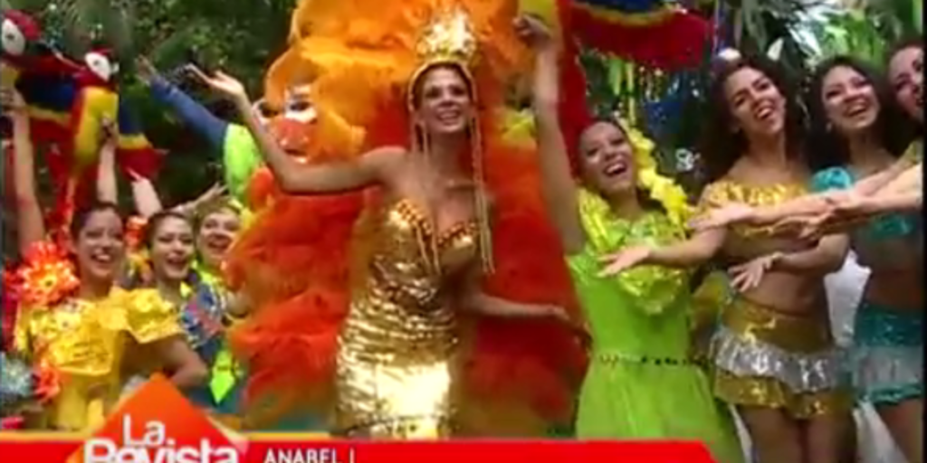 La bella Anabel se lució en una sesión de fotos en La Revista