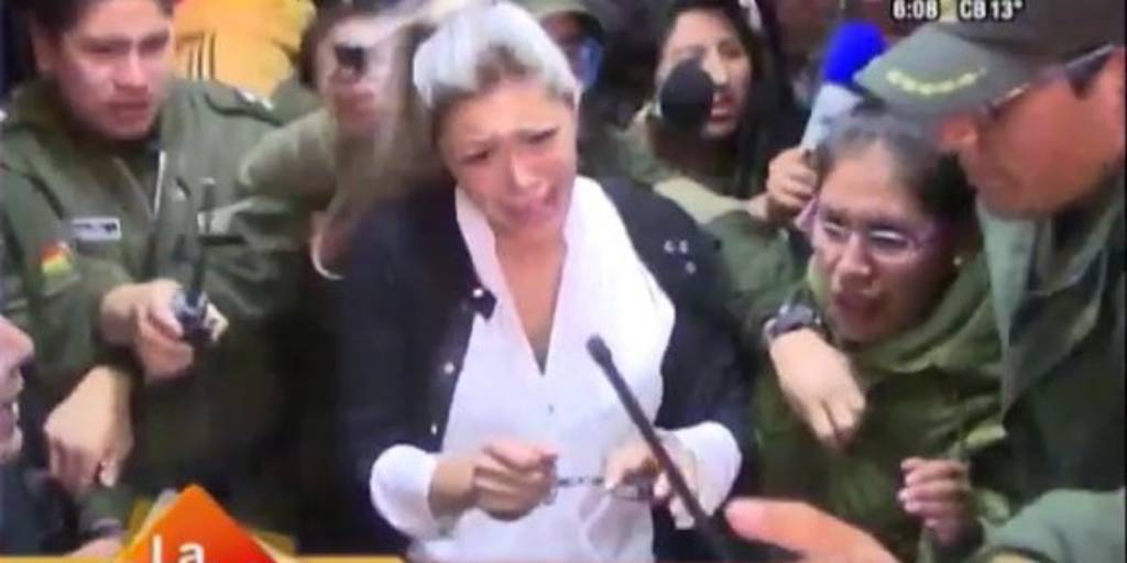 Tía de Zapata dice que la mujer fue "robada" a sus 17 años