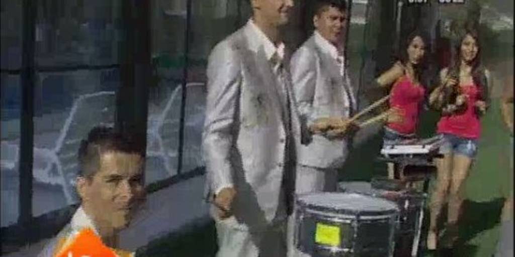 La Paz: El grupo internacional Tambo Tambo nos hizo bailar con su cumbia