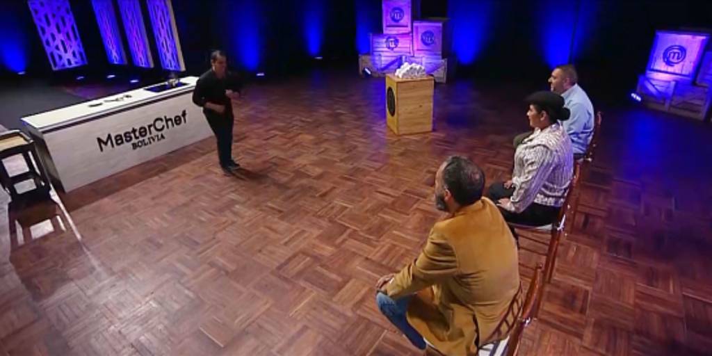 Jonathan rompió el hielo con unos pasos de salsa ante el jurado de ...