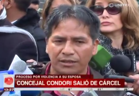 Concejal Condori salió de la cárcel y su esposa denuncia que siente peligro