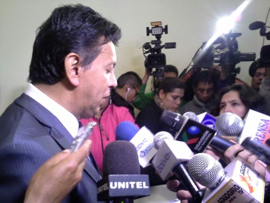 El vocal Ramiro Paredes presenta su renuncia