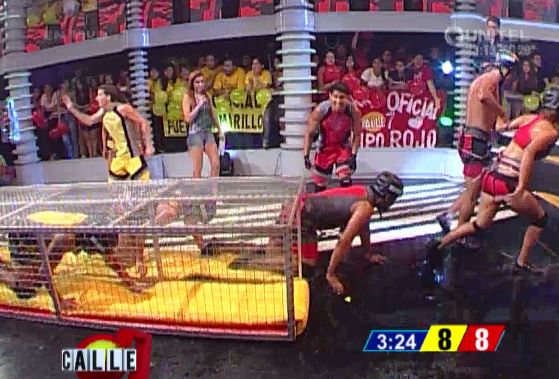 La victoria de la noche se la lleva el equipo ROJO tras ganar la prueba ...