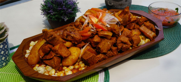 Receta: Celebramos a Vallegrande preparando Asadito Colorado