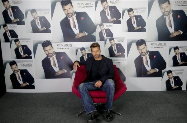 Ricky Martin no tuvo "miedo a sentir" en su disco "A quien quiera escuchar"