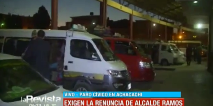 Viajes normales al municipio de Achacachi pese a amenazas de bloqueo