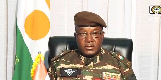 ¿Quién es el general Tchiani al que los militares golpistas nombran ...