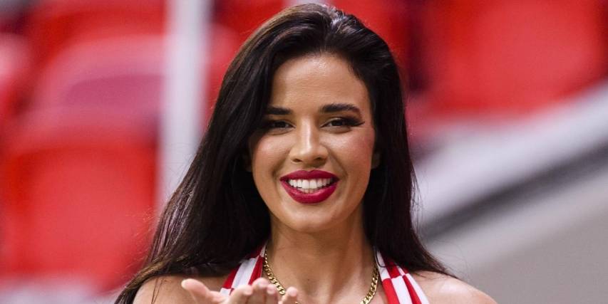 Escándalo en Qatar por una fotografía de Ivana Knoll, la modelo croata ...